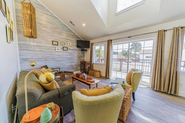 3 Oceanfront House In 1: Scopa 5bd + Seaview 3bd + Seasong 2bd* - Crescent City, CA