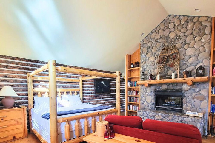 Meadow Bright Suite At Riversong Inn In Estes Park - Riverside In Rocky Mountain National Park - Estes Park, CO