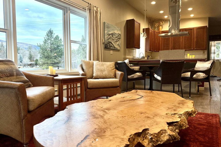 Sunflower Resort Deluxe Sunflower Home 2br King/king - Winthrop, WA