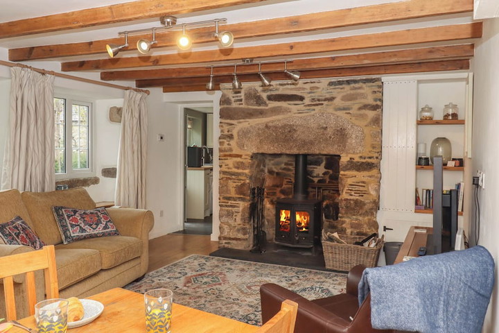 Back Cottage, Pet Friendly, With Open Fire In Yelverton - Tavistock