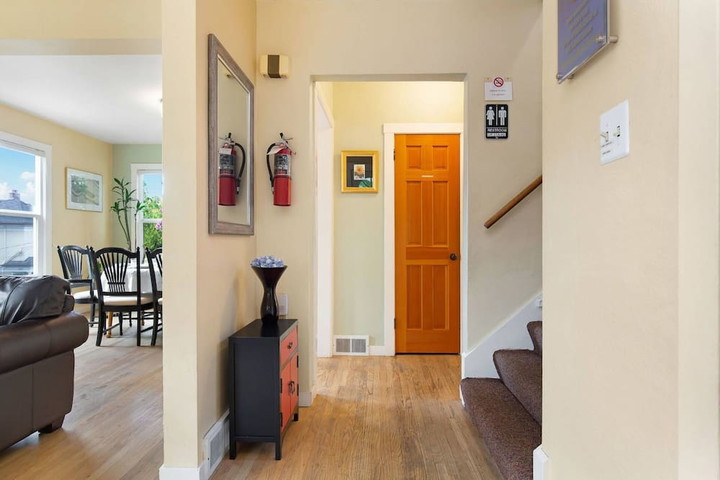 Minutes To Everything Seattle. New! Lower Mid-week Rates - Seattle, WA