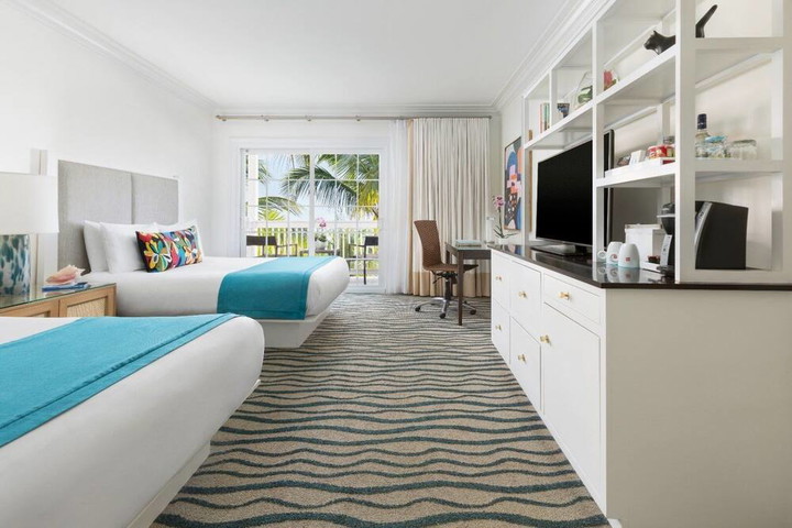 Tropical Key West Retreat With 3 Swimming Pools, Steps From Dining & Shops - Key West, FL