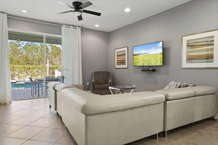 25% 16br Homes Pools & Spas - Winter Haven, FL