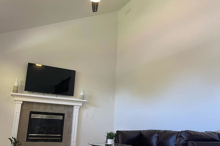 Luxury Home In Greeley - Huge Space -410o Sq Ft- 4 Bedr 4 Bath - Greeley, CO