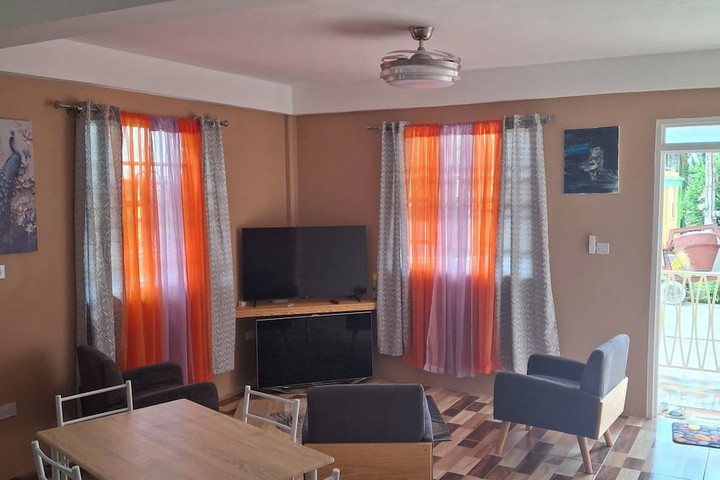 Cozy 2-bedroom Apartment In Pte Michel With Wifi, Ac, Fans, Tv, Full Kitchen - Dominique
