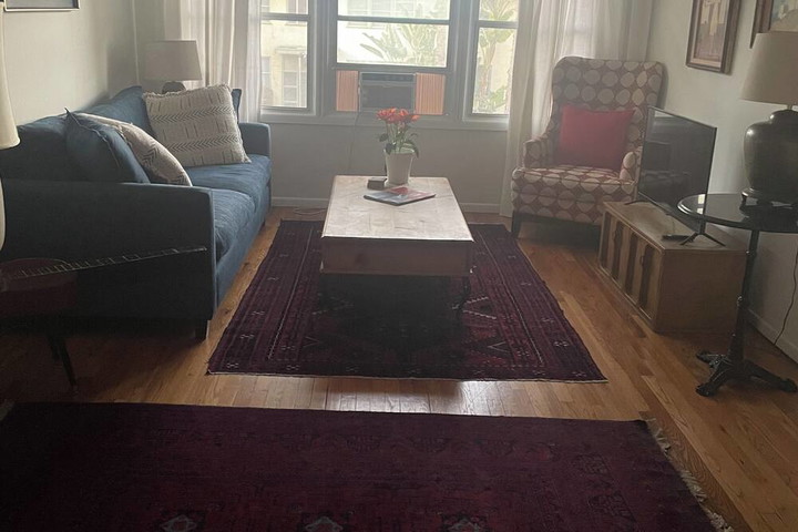 North Hollywood Charmer - Burbank, CA