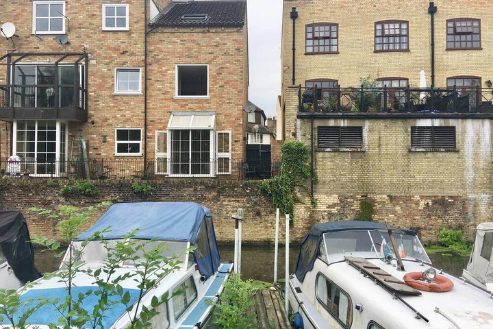 St Neots Riverside 2-bed Duplex With River Views - St Neots