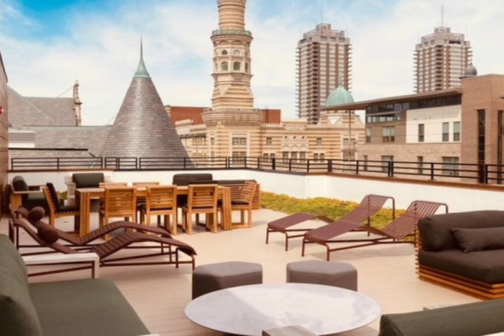 Cozysuites Mass With Lounge And Roof Deck #9 - Indianapolis, IN