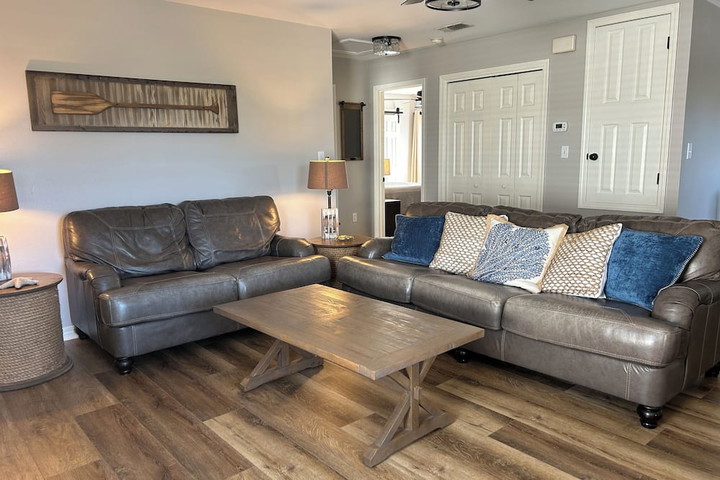 Newly Renovated Close To Navarre Beach - Navarre, FL