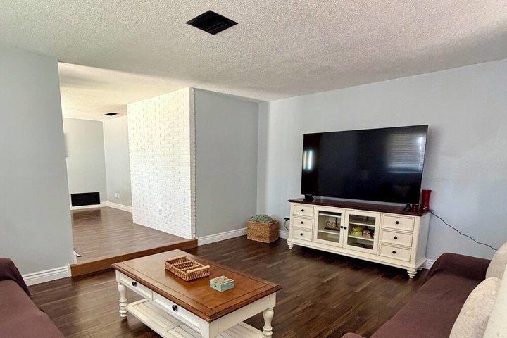 The Oasis Private Pool Home + Best Launch Views! No Cleaning Fee. - Titusville, FL