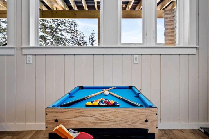 Hot Tub | Game Room | Mountain Views | Sleeps 10 - Rangeley, ME