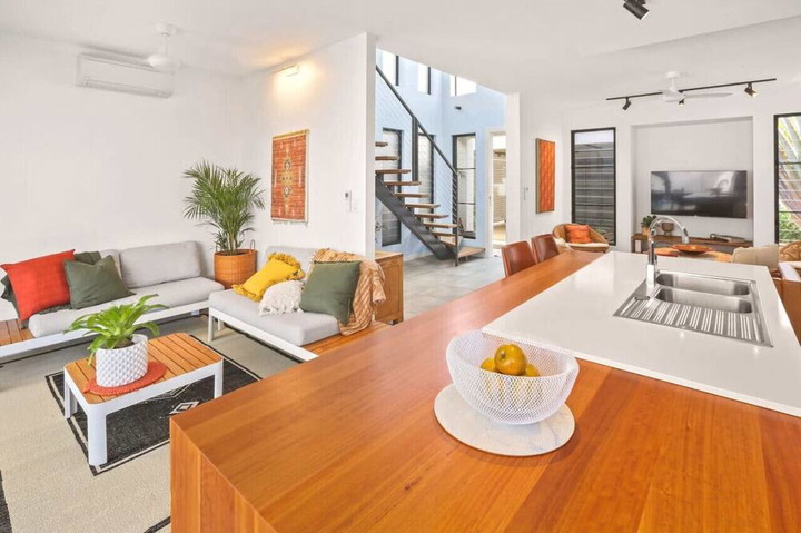 Experience Serenity And Style At Carinya Your Private Oasis In Palm Cove - Cairns