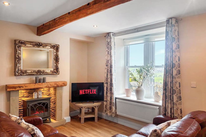 2 Bedroom Accommodation In Oakworth, Near Haworth - Haworth