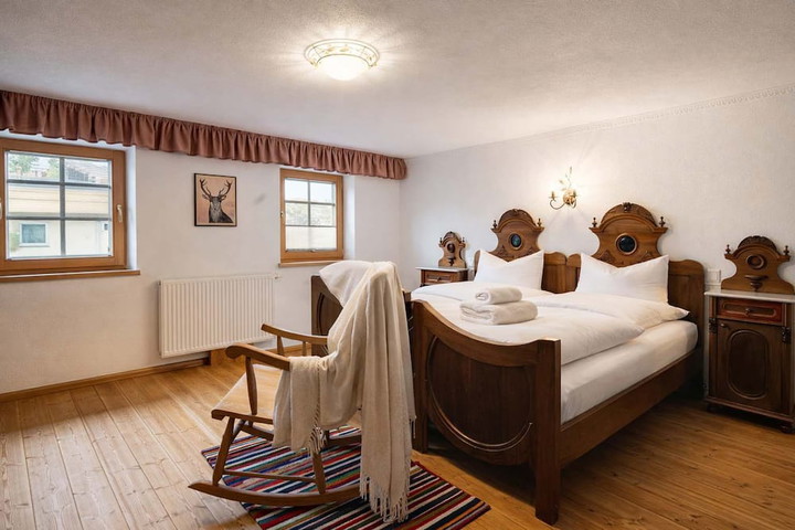 Sonnenhaus Tyrol  Holiday Home With Mountain Views And A Garden - Zell am Ziller