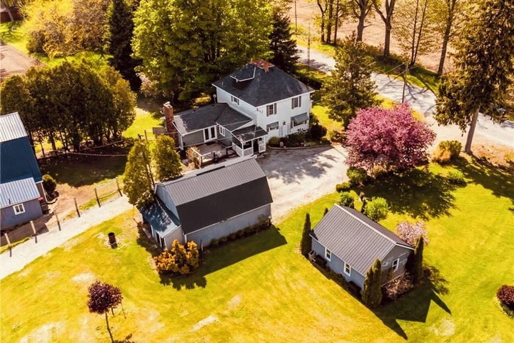 Newly Updated Quiet Cottage Near Turkey Point And Port Dover - Delhi, ON, Canada