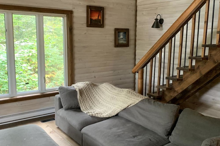 Luxury Four Season Riverside Cabin - Kawartha Lakes