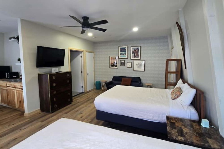Downtown 2 Queen Suite, Free Breakfast! - Mammoth Lakes, CA