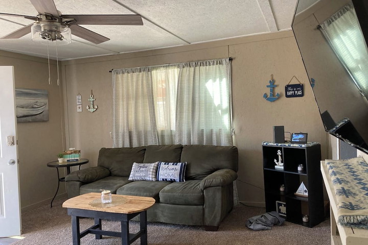Happy Hills Is A 3bedroom 1bath Diy Cabin With Side Patio And Garage - Kentucky