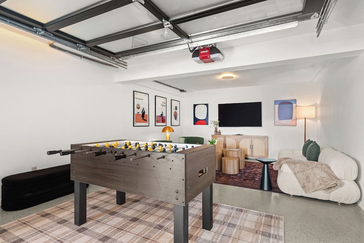 Snowmass Village Retreat, Pet-friendly, Hot Tub, Game Room & Rooftop Deck Near Base Village - Snowmass, CO