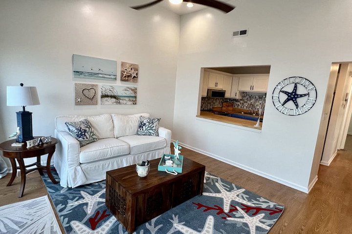 Oceanfront Penthouse For 2 Private Balcony Direct Beach Access - North Carolina