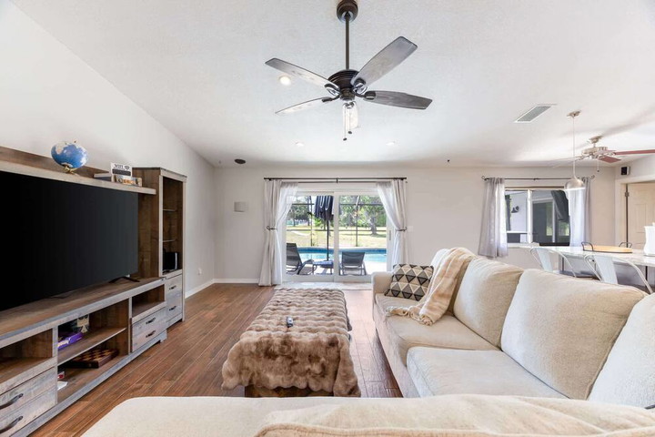 3br Wesley Chapel Retreat With Private Pool Pet-friendly Spacious Parking - Wesley Chapel, FL