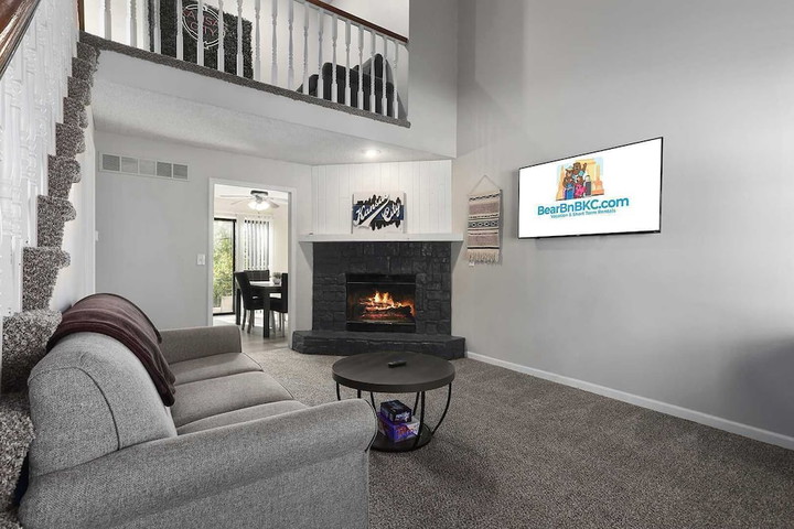 Townhome In Op_sleeps 9 _kingbeds_ Easy Hwy Access - Overland Park, KS