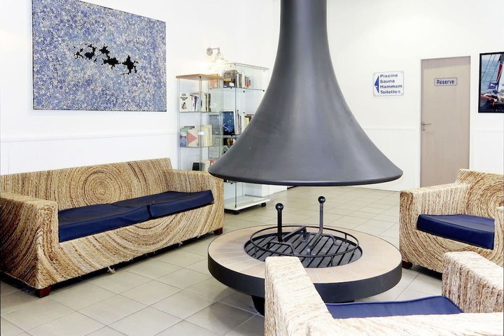 Bel Appartement Dans Une Maison De Vacances Avec Wifi, Piscine, Tv, Terrasse Et Animaux Admis - Crozon