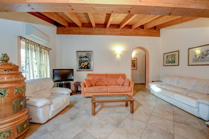 Attic Luxury Apt. Terrasse Privée & Jacuzzi - Salò