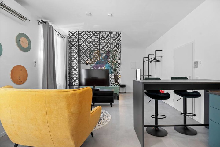 Central | Kitchen|air Conditioning|38sqm - Solingen