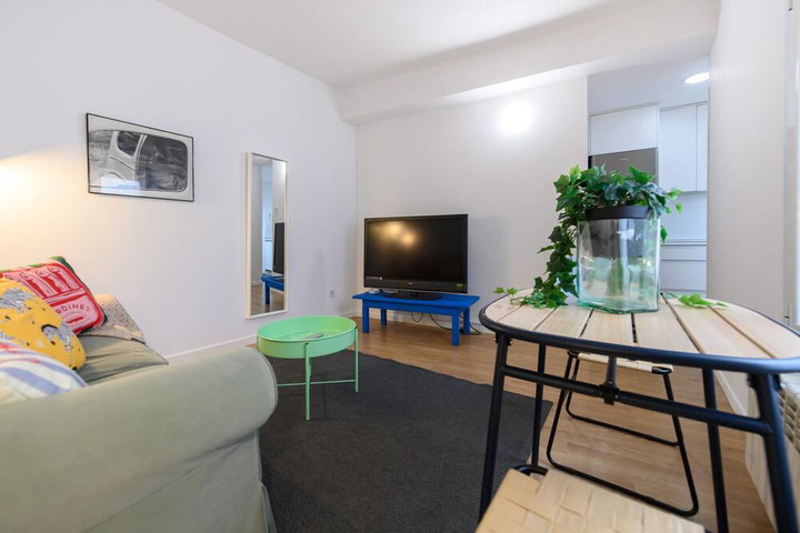 (Fov160iia) 1 Bedroom Apartment In Chamartín, Madrid - Madryt