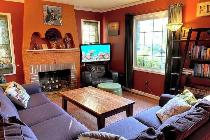 Kenton Garden Home: 2 Minutes To Shops, Food & Transit - Portland, OR