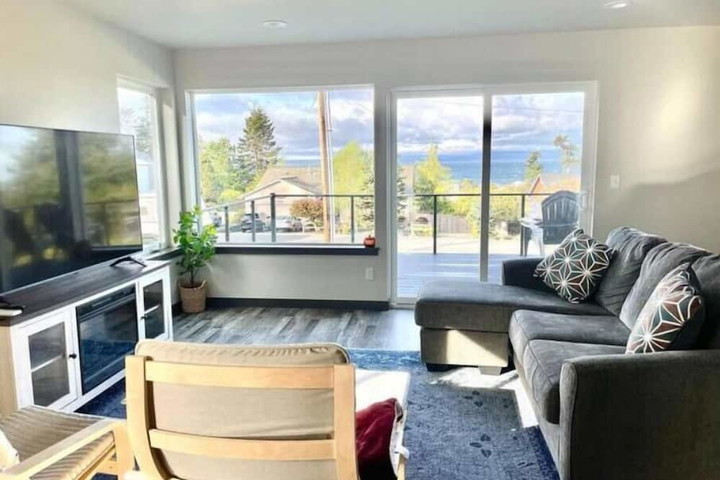 Halsey Haven! 3 Br Home W/ Stunning Views + Sauna! - Port Townsend, WA