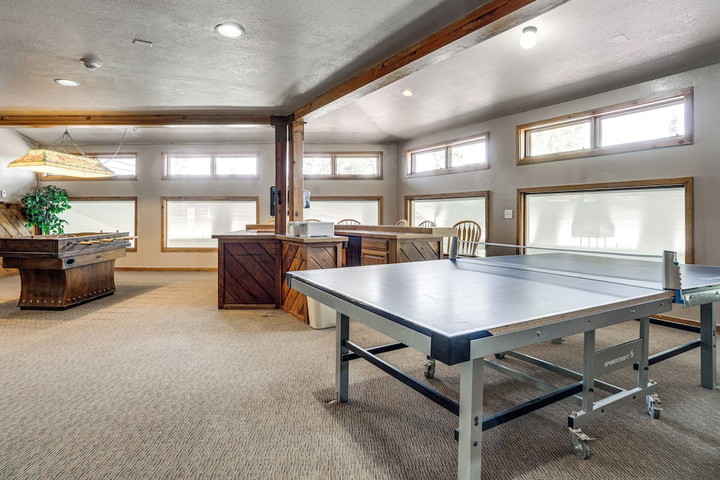 Cozy Condo W/ Balcony & Mtn View In Silverthorne! - Silverthorne, CO