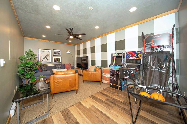 Hot Tub, Game Room, King Beds, Ski-in, Ski-out - Snowshoe, WV