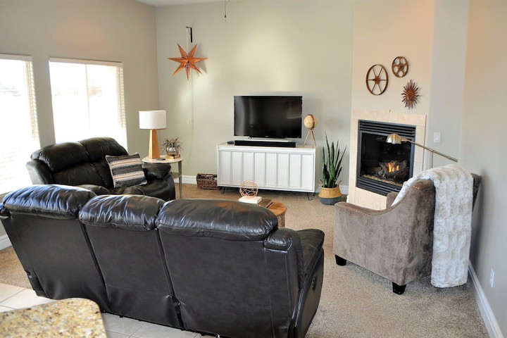 10-star Rated Vacation Home, Centrally Located To 10-star Mother Nature - Kanab, UT