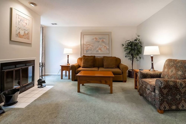 3 Spacious Villas With Full Kitchen And Indoor Pool | Free Parking - Indiana (State)