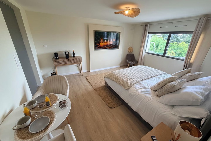 Suite Nordique Avec Vue Lac Sauna Privatif Et Bain Détente - Vesoul