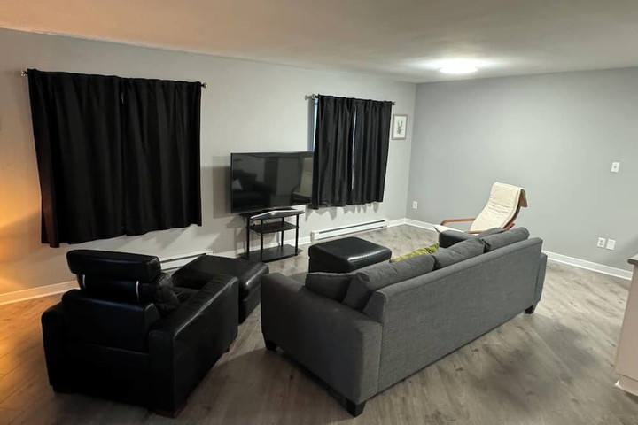 Spacious And Cozy House In Charming Lake Cowichan - Lake Cowichan