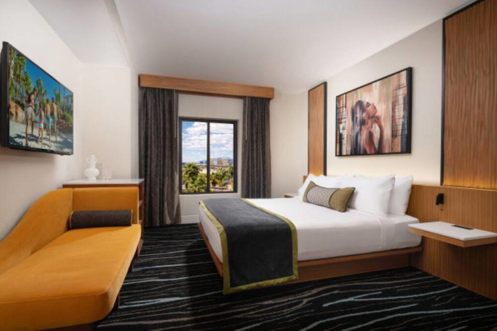 Tahiti Village Tropical Destination Resort In Las Vegas - Las Vegas