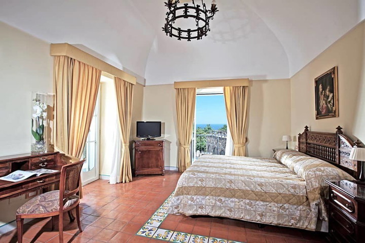 Villa Due Golfi - Eleven Bedroom Resort, Sleeps 30 - Capri