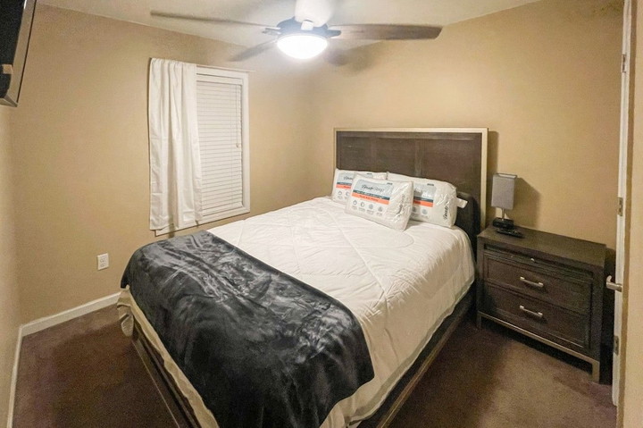 114 - Modern 3-bedroom Home Near Clt Airport & Casino - Gastonia, NC