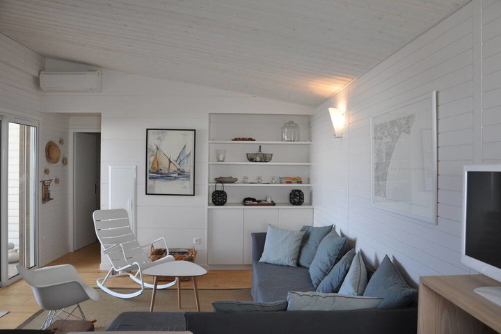 Magnificent, Comfortable Traditional Chalet Facing The Sea - Gruissan