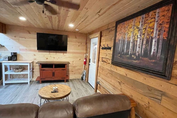 Walk To Midtown, King Bed, Cozy Cabin! - Ruidoso, NM
