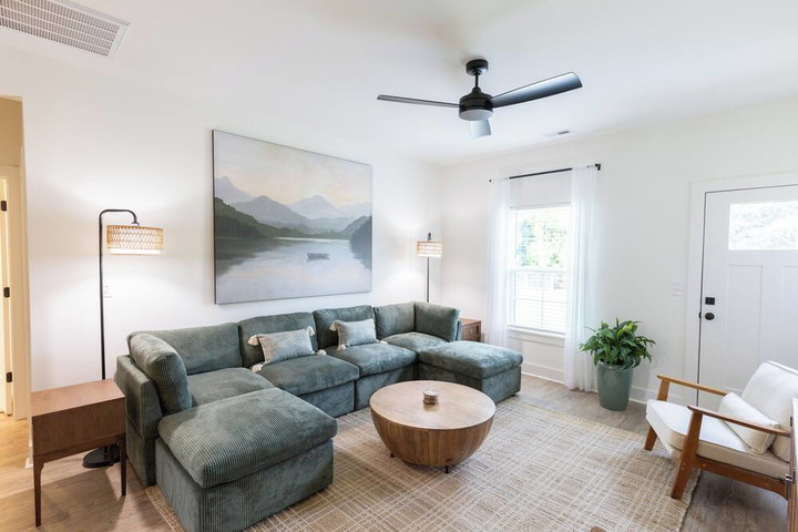 Upscale Lodge Sleeps 9 Dog Friendly Near Cu - Clemson, SC