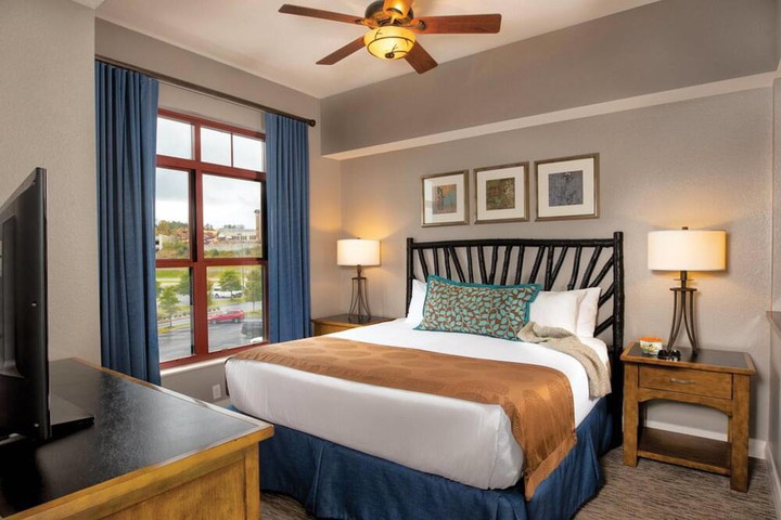 2 Bedroom Deluxe Suite In Great Smokies Lodge! - Sevierville, TN