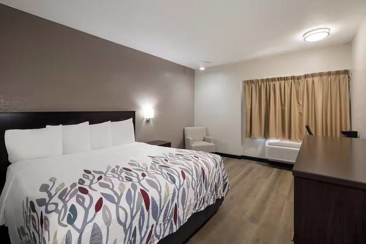 Value-priced Haven Near Tucson Convention Center  Relaxing, Welcoming Comfort - Marana, AZ