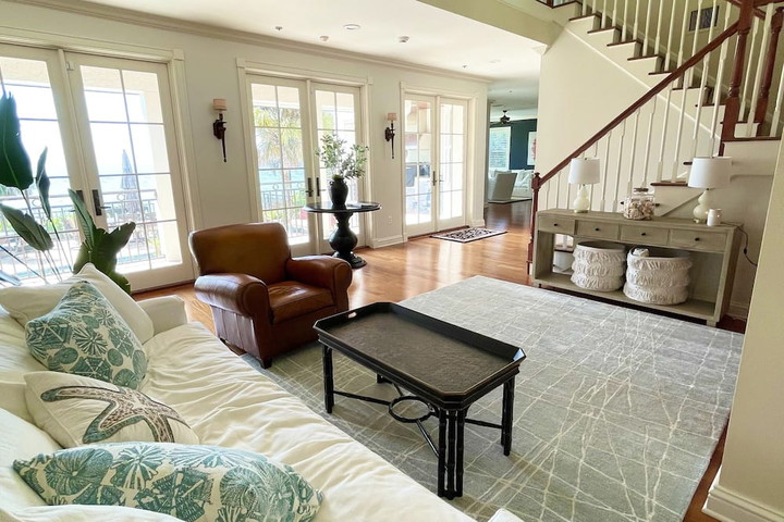 Rare Private Beachfront Estate On The Gulf. - Venice, FL