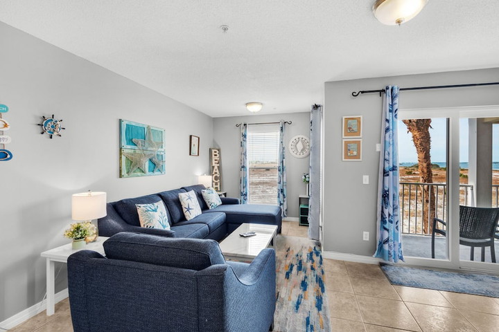 Cute 1br|steps2beach W/ Incredible View|pool! - Navarre Beach, FL