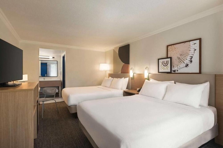 2 Chambres Relaxantes Près De Siesta Key Beach Petit-déjeuner Gratuit & Pet-friendly - Sarasota, FL