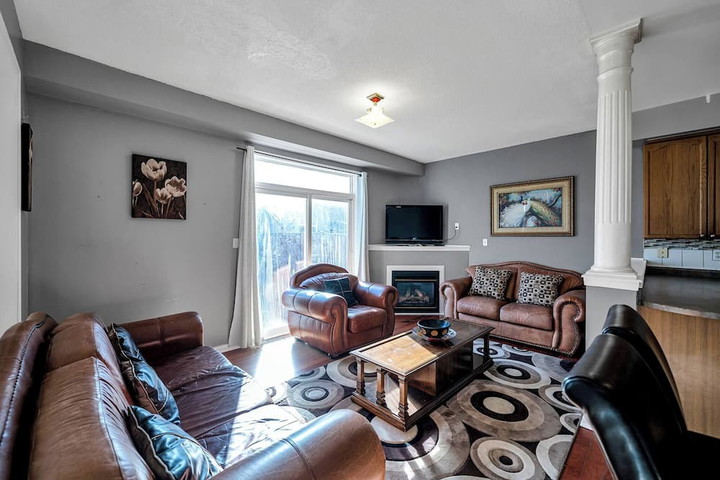 King Bed, Home Gym, 4 Tvs, Near Recreational Parks, Tennis Court, Shops! - 